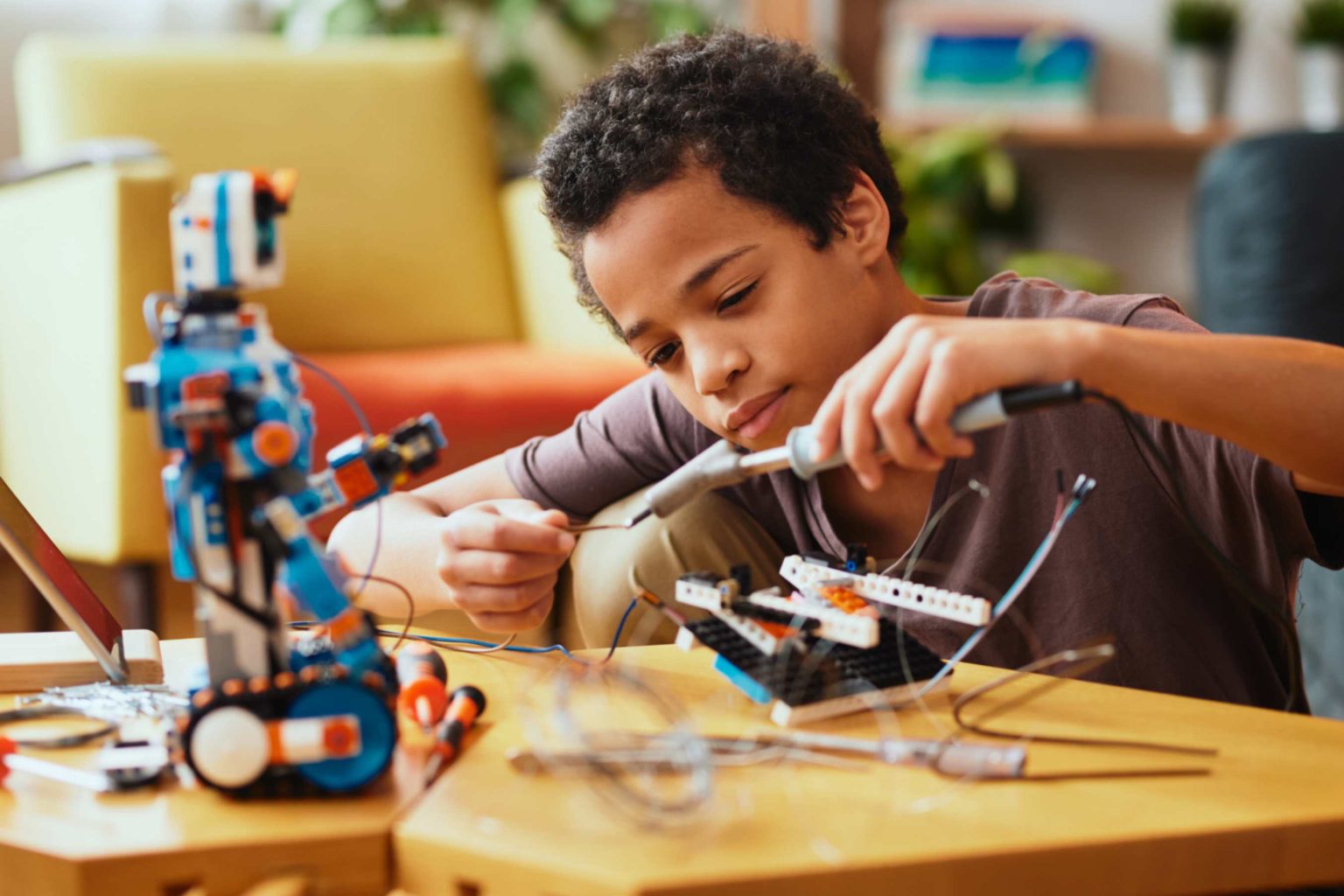 Building a Robot: A Go-To Guide for Children | EFK