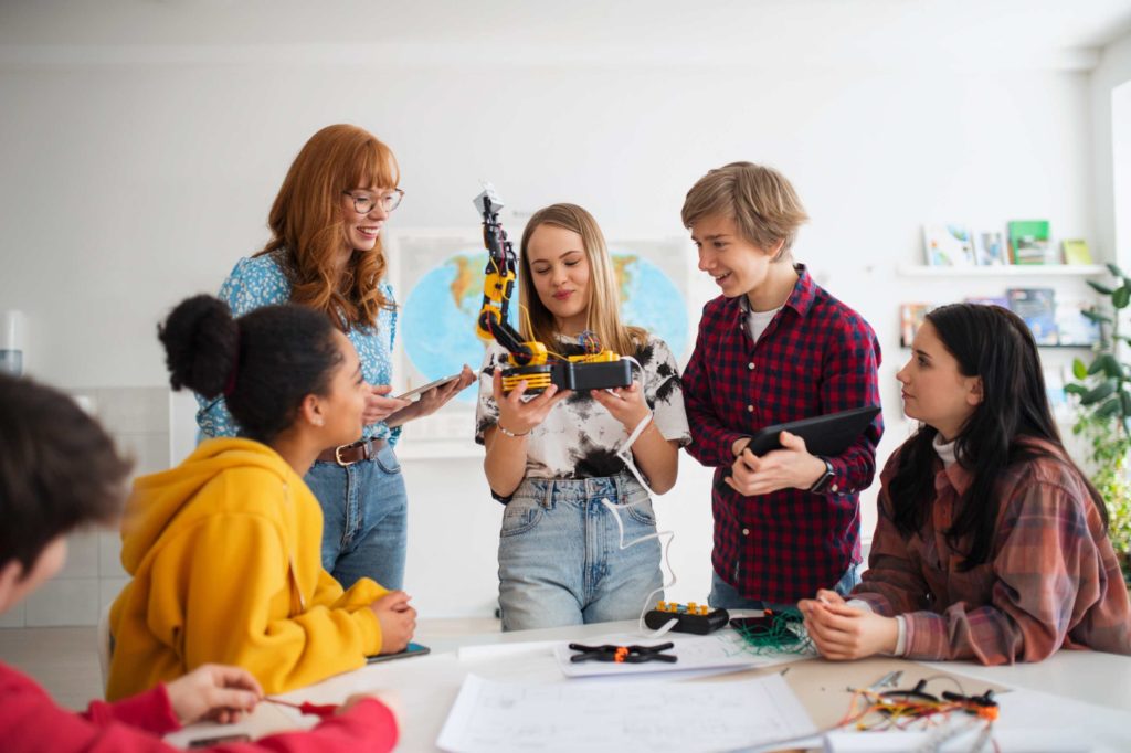 Get Ready for School with Exciting STEM Programs | EFK